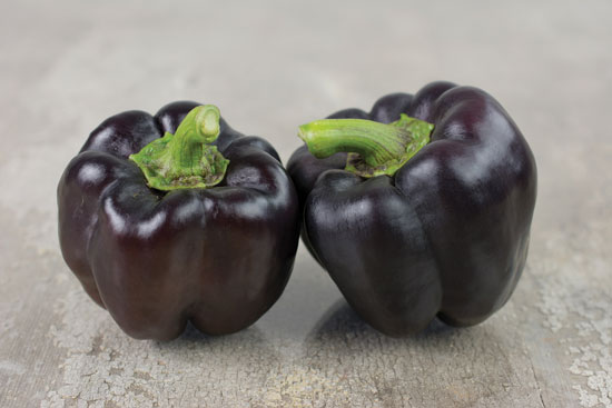 All About Green and Red Sweet Peppers - Grit